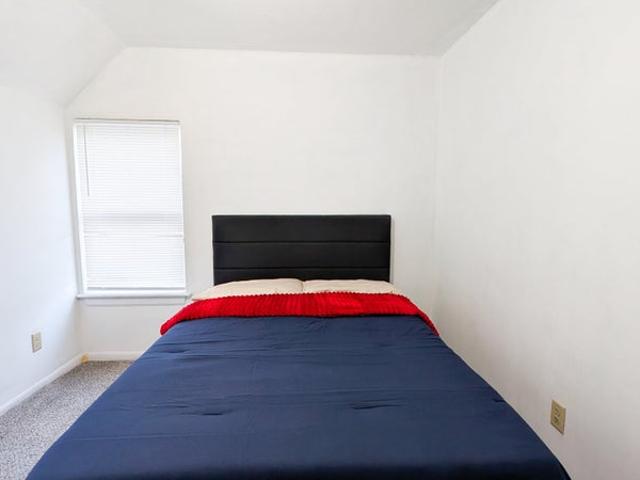 PRIVATE FURNISHED ROOM 4 FOR RENT_$month utiliti