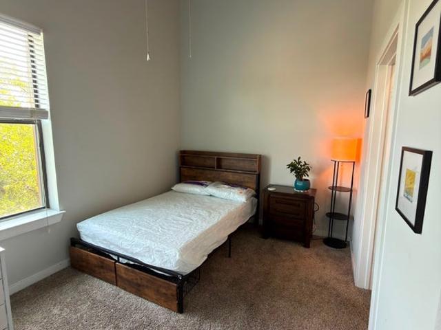 Private Furnished RoomANDBath in Luxury Bldng $950