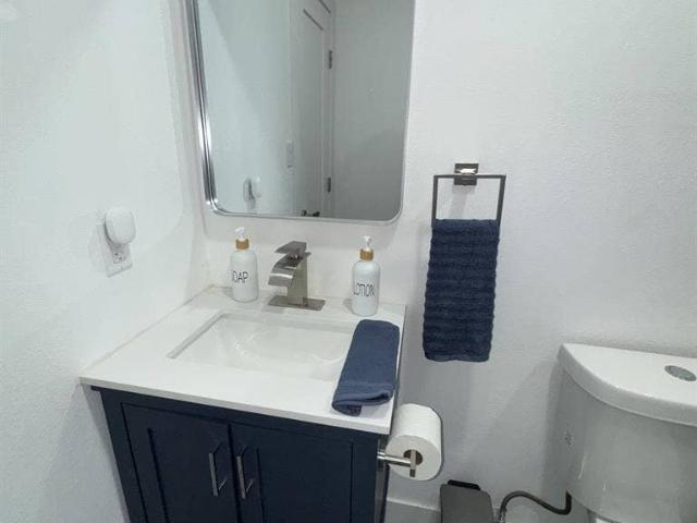 PRIVATE FURNISHED STUDIO