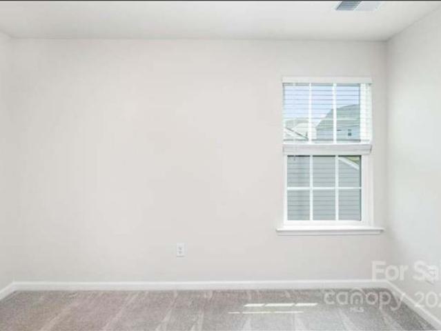 Private Floor_ BedRoom with Loft & Full Bath_Hunte