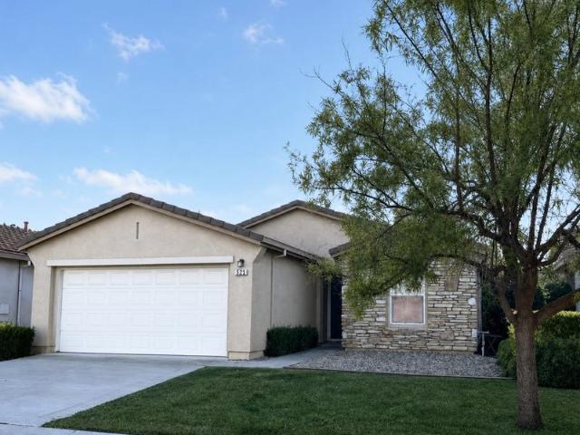 Private Home in 55+ Friendly Community– $2,300/mo