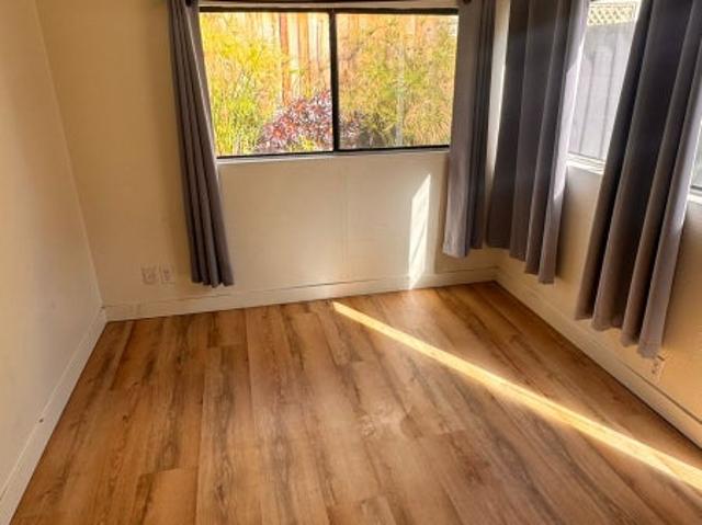 Private Irvine bedroom with private yard access