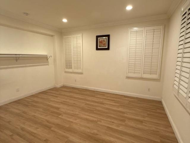 Private large room for rent