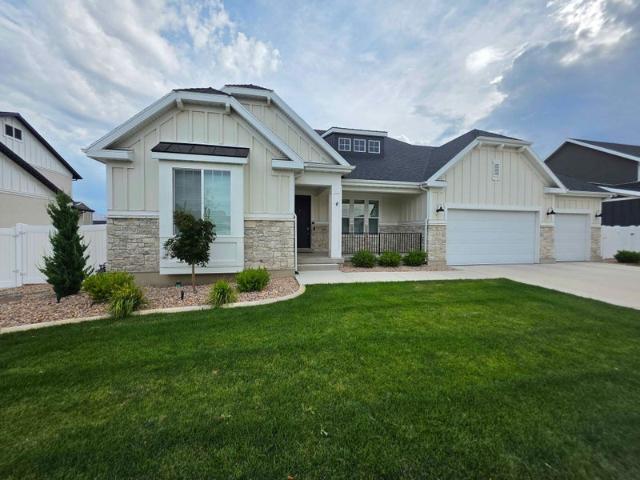 Private Primary Suite + Private Garage in Eagle M