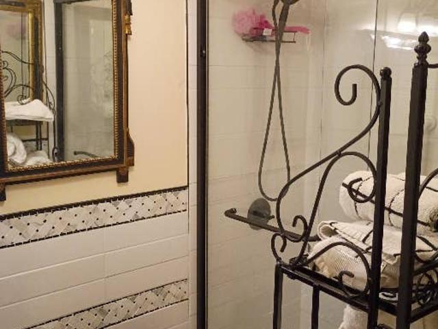 Private rm & bath in Delray w/cats