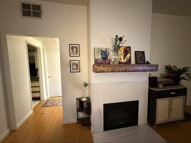 Private room 2b/2b in Studio City