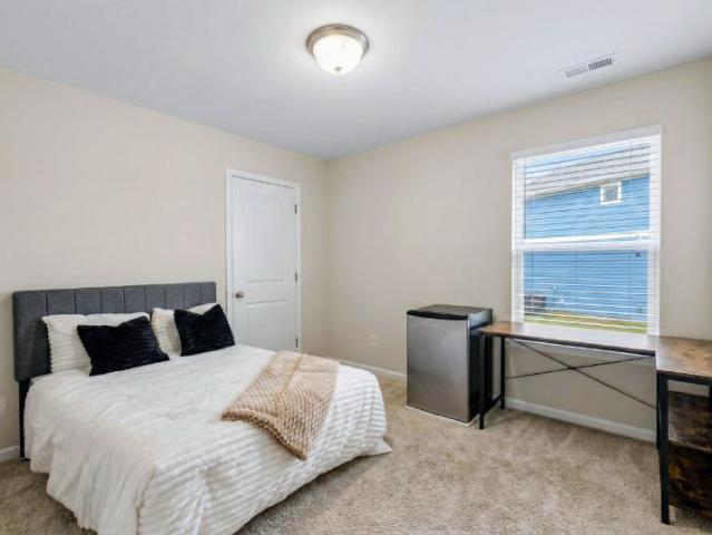 Private Room $785 Including Utilities