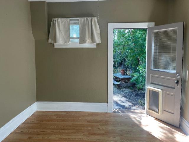 Private Room and Bathroom For Rent in 3BR home