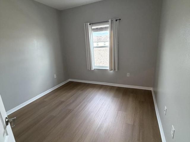 Private room and bathroom for rent