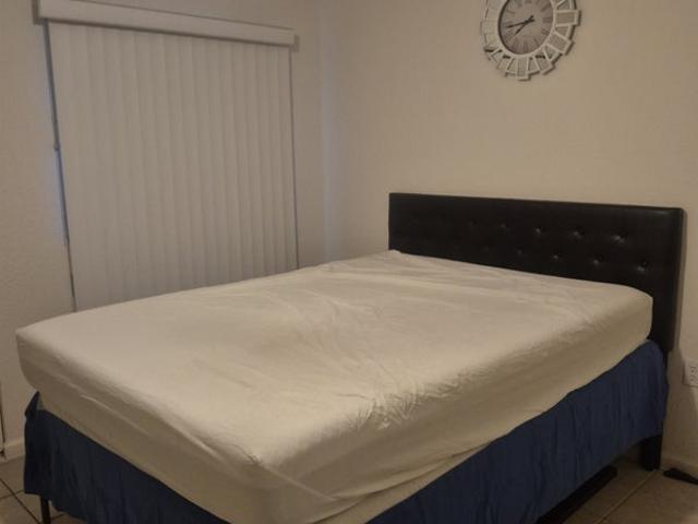 Private room and bathroom for rent