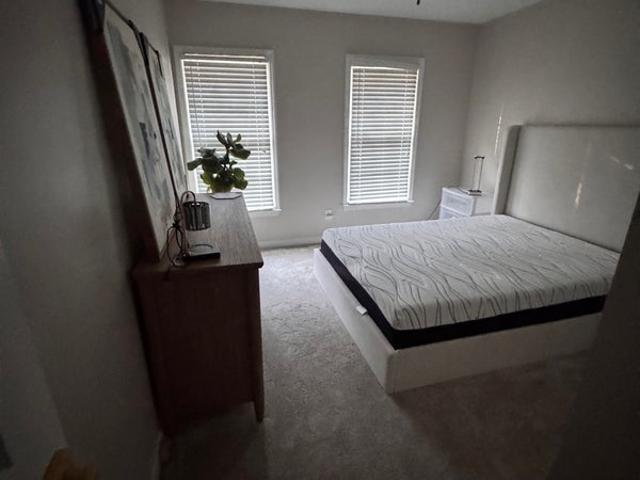 Private room and Bathroom
