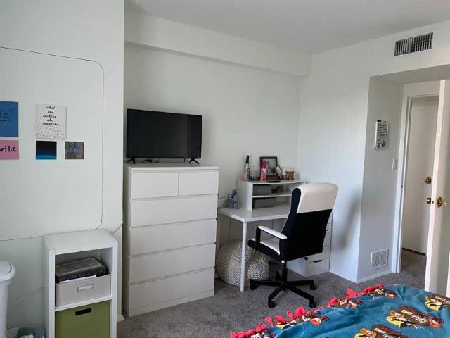 Private Room and Bathroom 2b2b