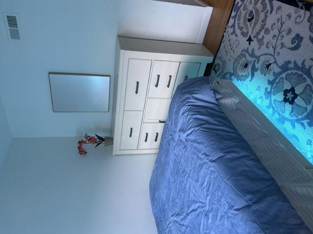 Private room and bathroom