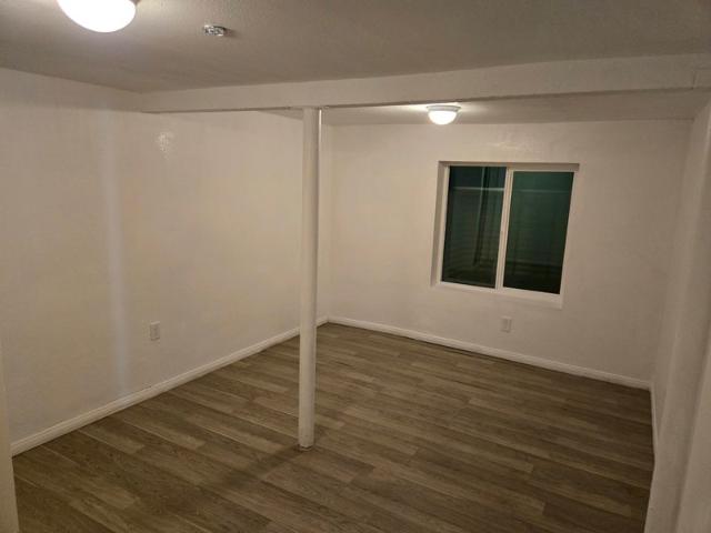 Private Room Available NOW. Downtown/ BL