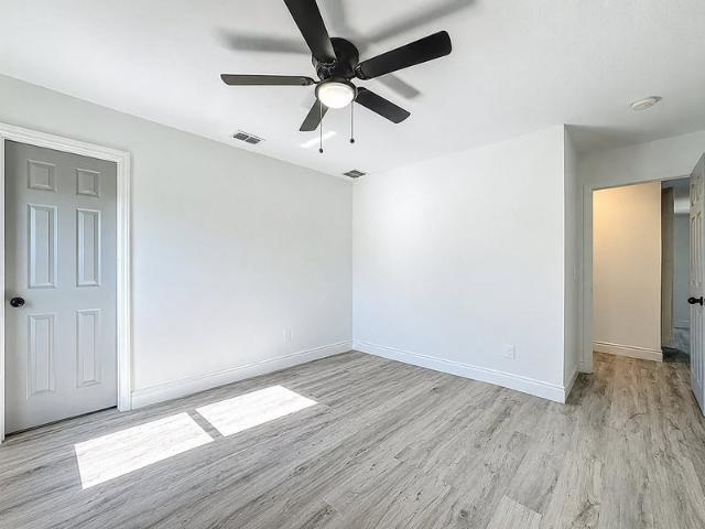 Private Room Available — Great LocationGreat Value