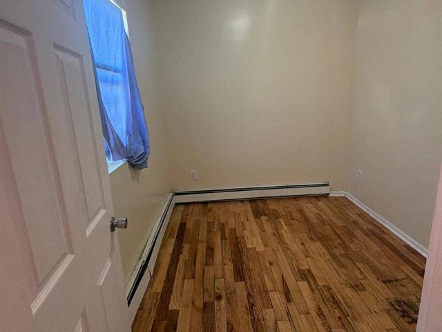 Private Room Available Immediately