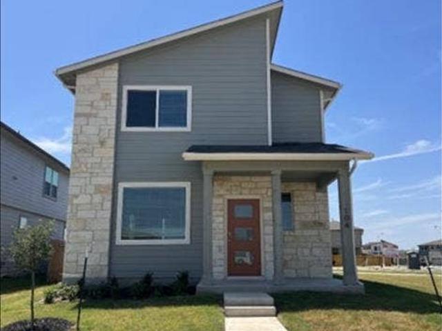 Private room available in new home