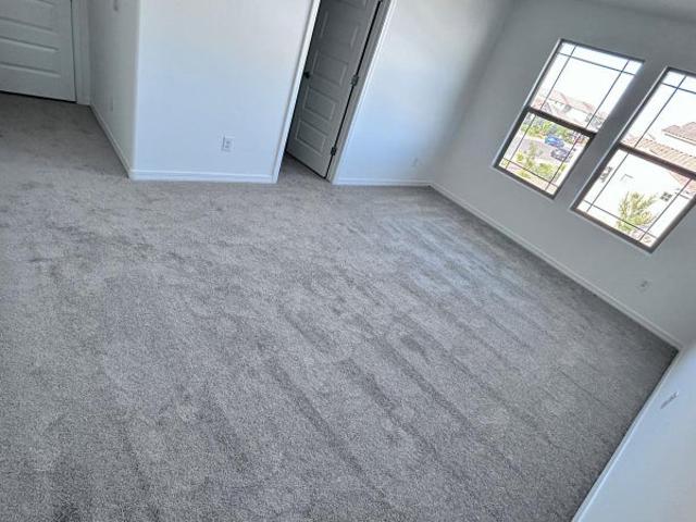 Private room available in Glendale