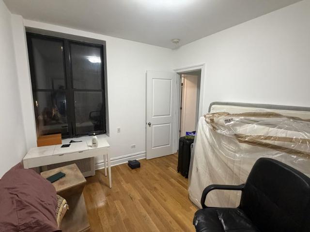 Private Room Available in 2BR Apartment