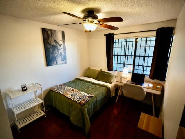 Private Room & Bath Available in Shared 2 Bed 2 B