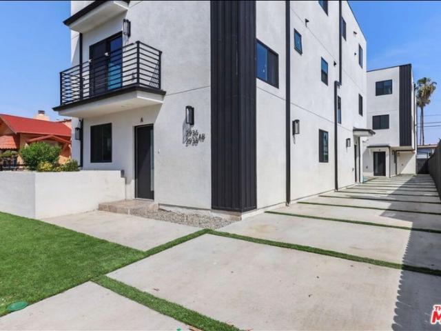 Private Room & Bath in Newly Renovated West Adams