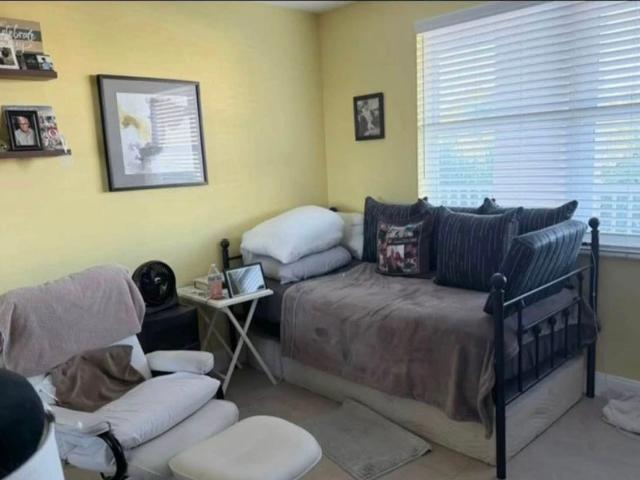 PRIVATE ROOM & BATHROOM ADVANTAGE