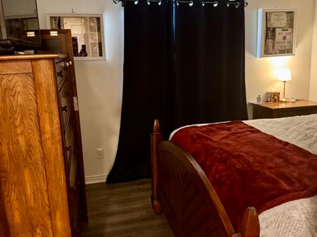Private room & bathroom for rent!