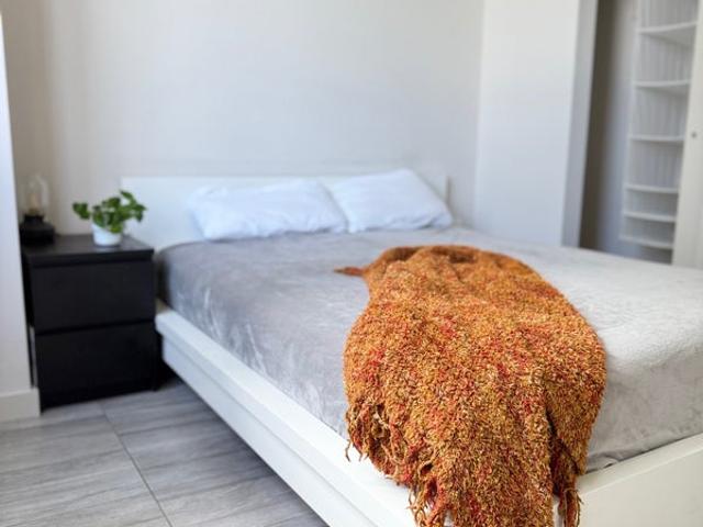 Private Room – Downtown Miami