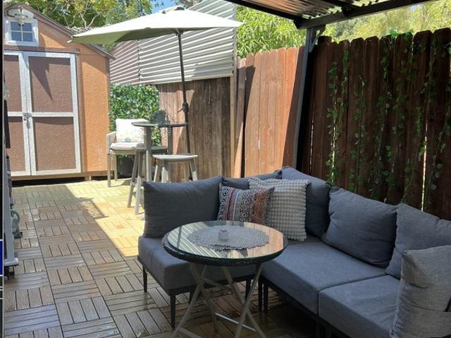 Private room & entrance