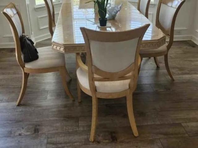Private room for Professional Female preferred