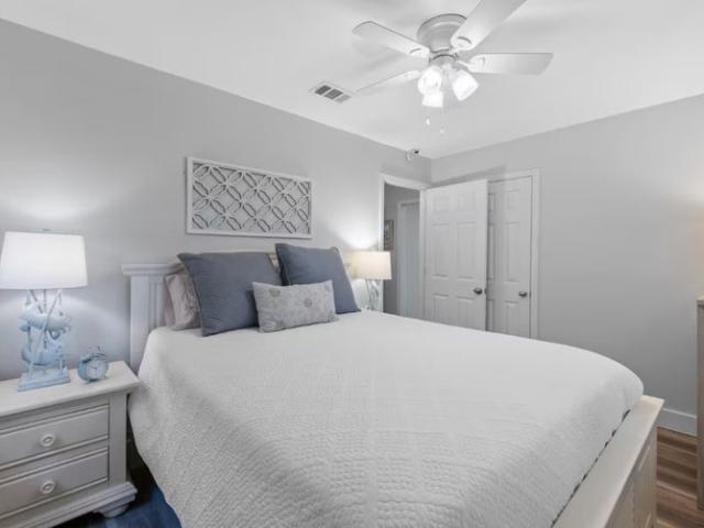 Private room for rent