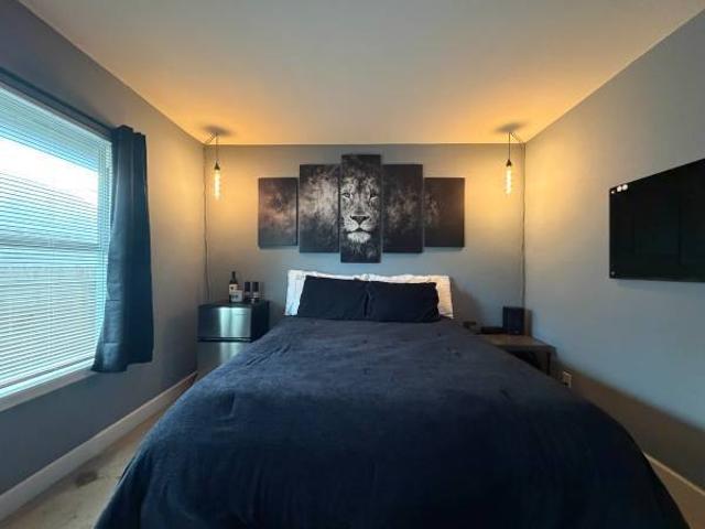 Private Room For Rent