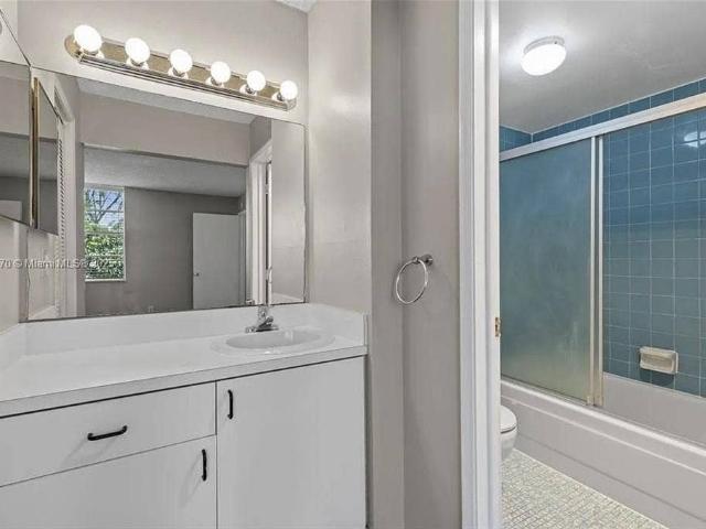 Private room for rent
