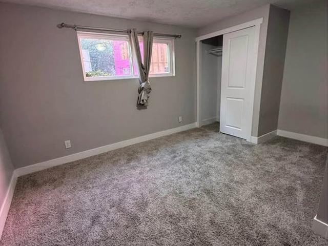 Private room For Rent
