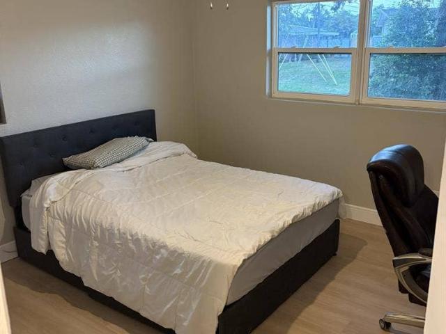 Private room for rent
