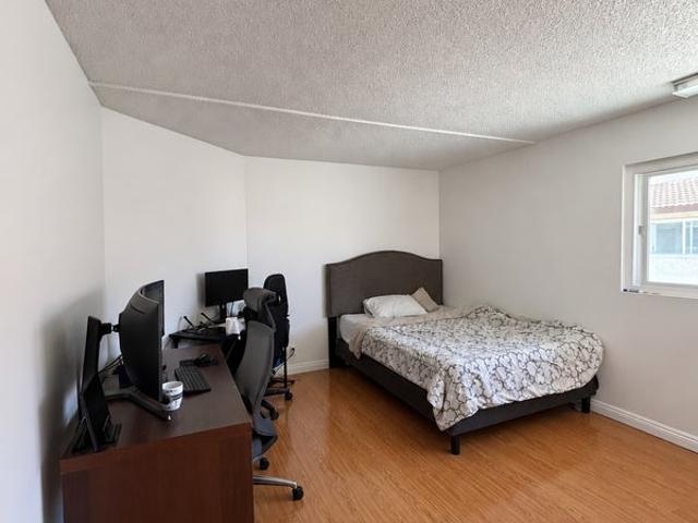Private Room For Rent