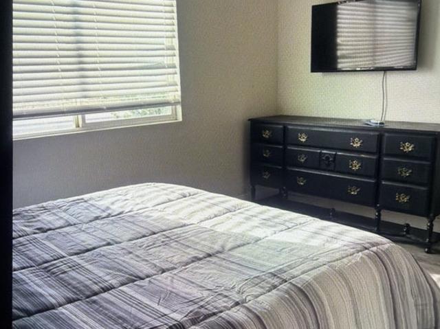 Private room for rent