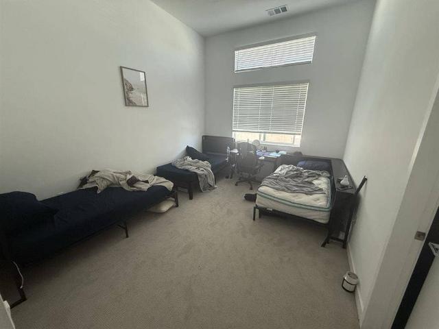 Private room for rent