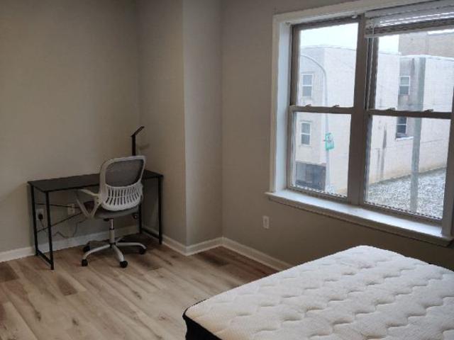 Private room for rent