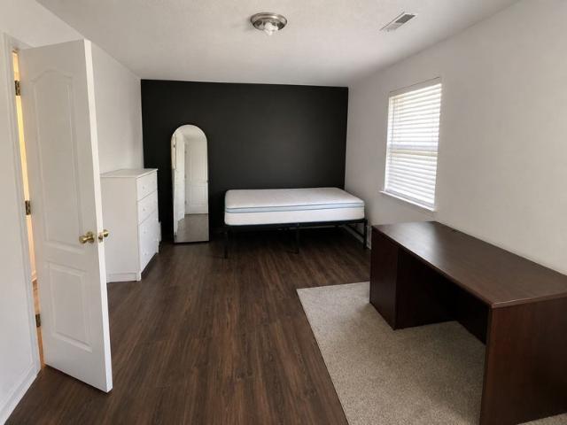 Private Room for Rent – $565/mo