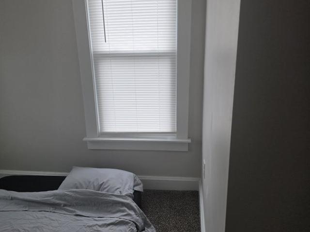 Private room for rent