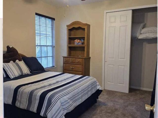 Private room for rent