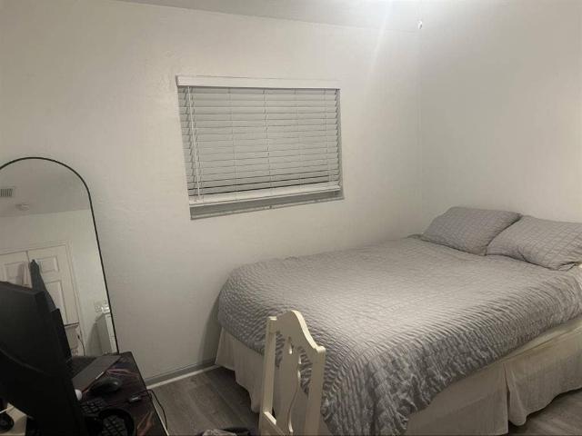 Private room for rent
