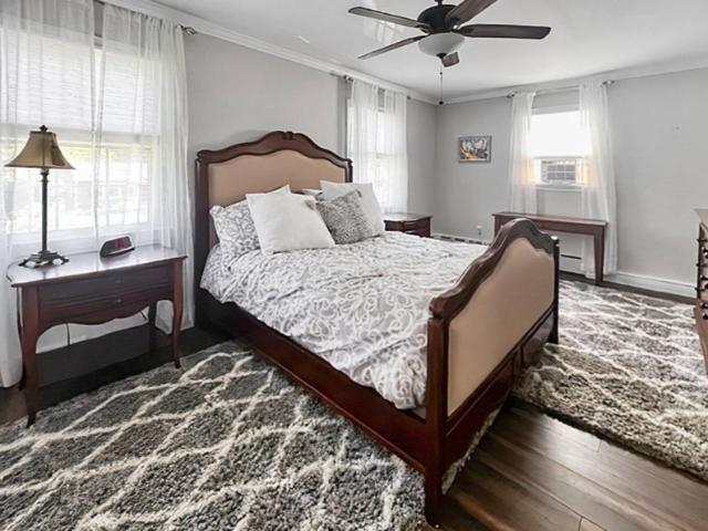 Private room for rent