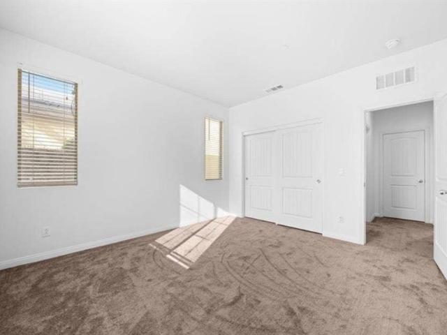Private room for rent