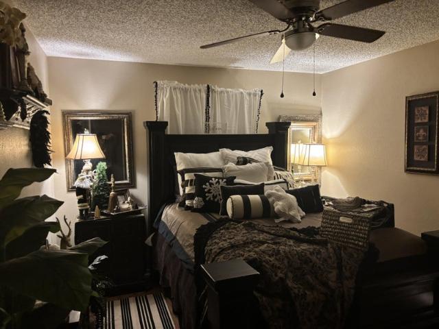 Private Room for Rent – | Golf Course Community