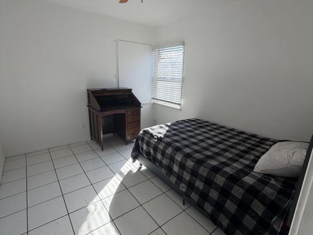 Private Room for Rent Hawthorne $1200 Furnished