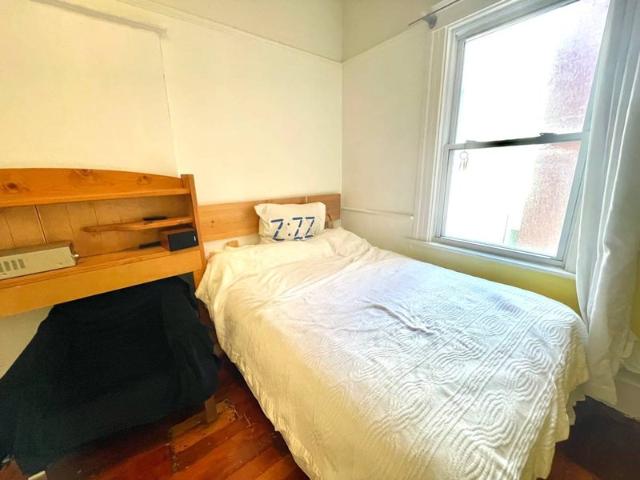 Private Room for Rent in 3BR Apartment