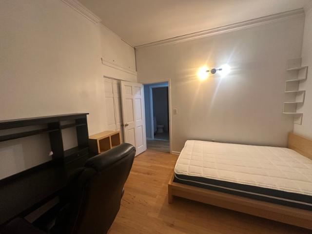 Private Room for Rent in 2 Bed / 2 Bath Apartme