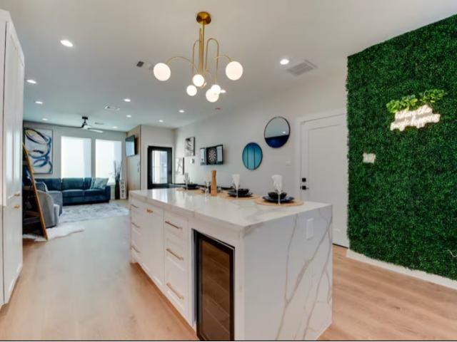 Private Room for Rent in Charming _Bedroom Home Ne